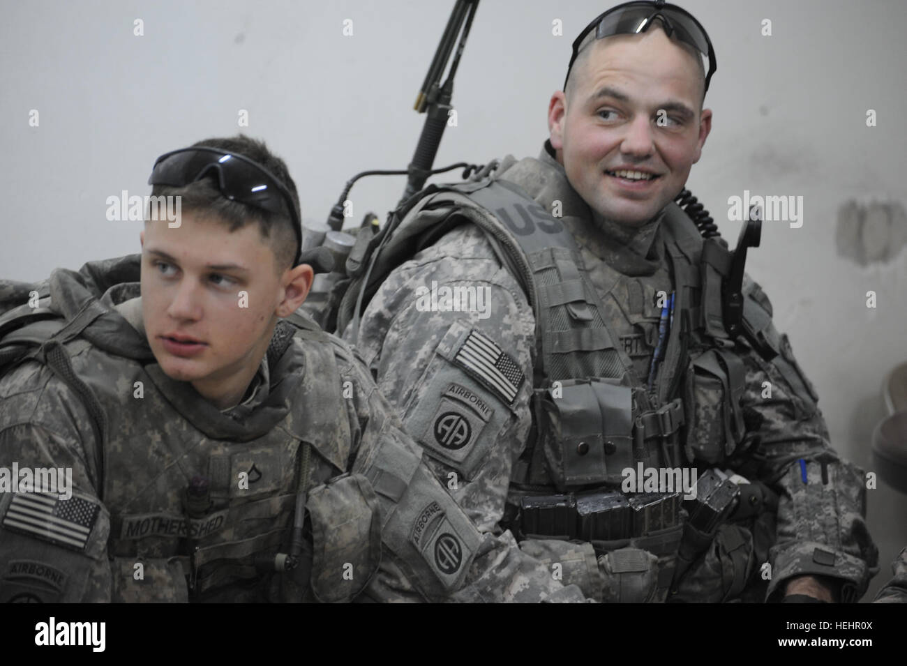 U.S. Army Pfc. Richard Mothershed from Tucson, Ariz., and Sgt. Keith ...