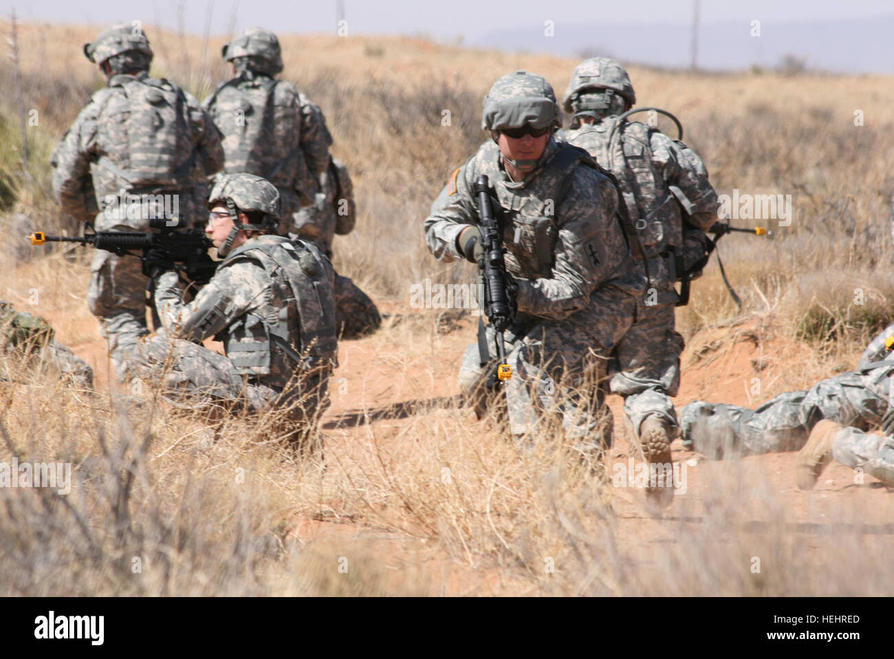 Guardsmen from the 32nd Infantry Brigade Combat Team practice defense ...