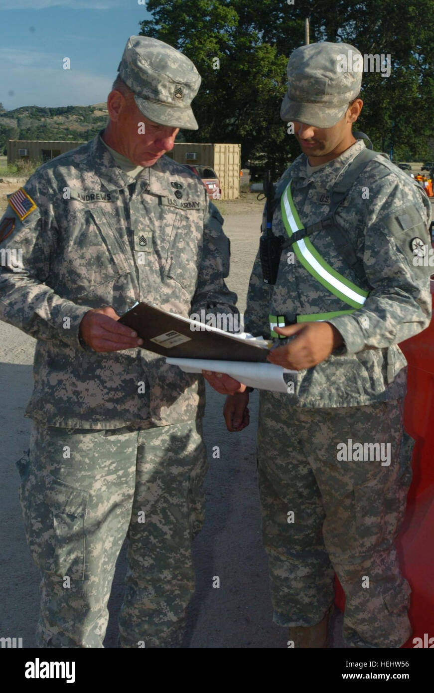 U s military guard gate hi-res stock photography and images - Alamy