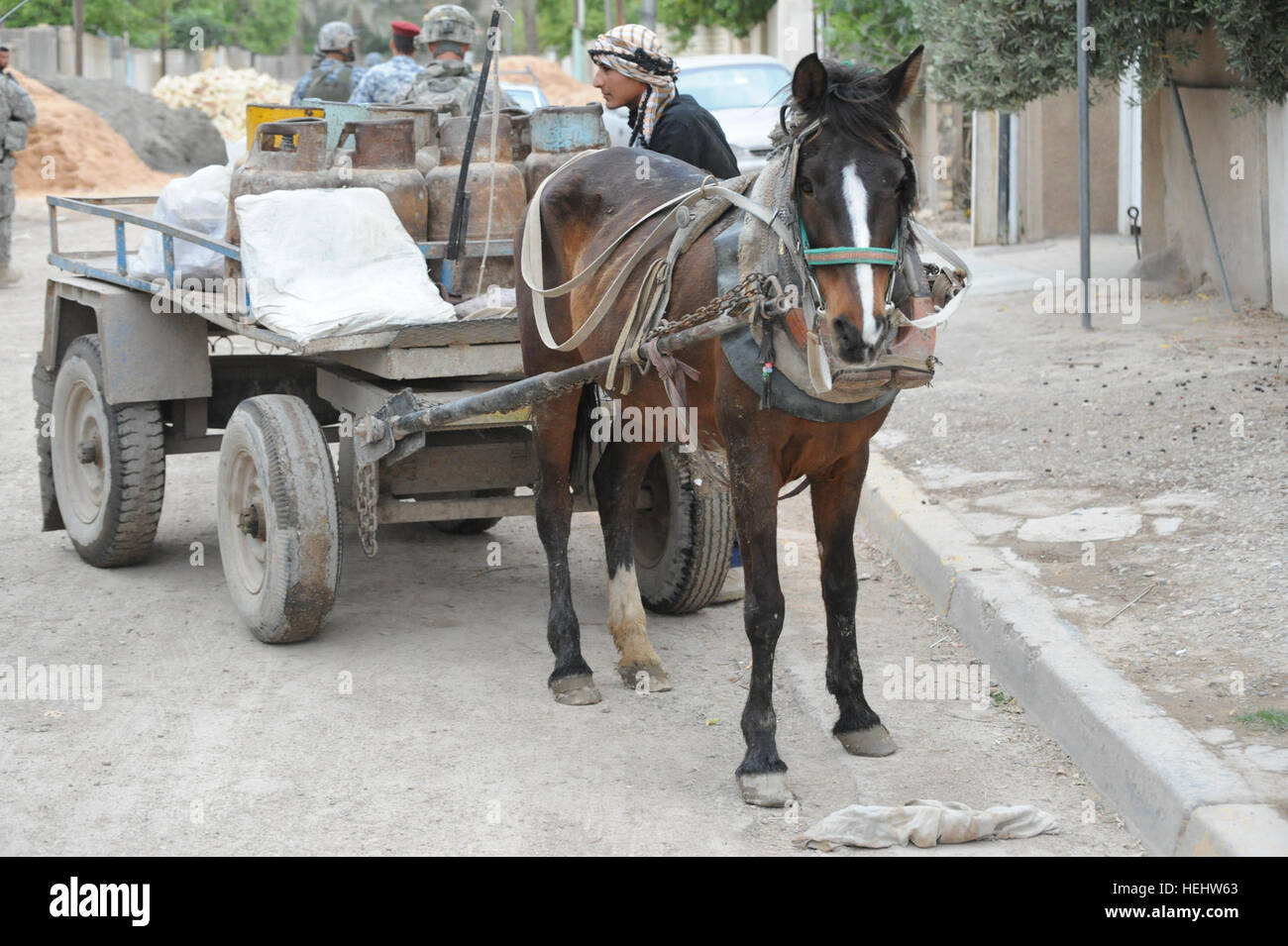 Iraqi national police of 8th Brigade, 2nd Division, and U.S. Soldiers ...