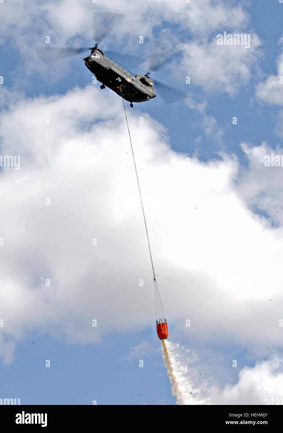 An Oregon Army National Guard CH-47 Chinook helicopter demonstrates its ...