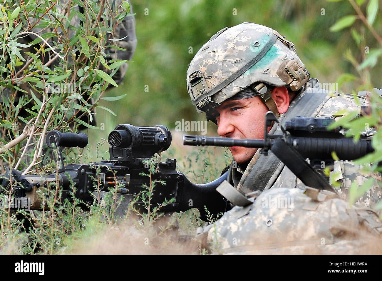 U.S. Soldiers secure the perimeter of a landing zone near Tarmiyah ...
