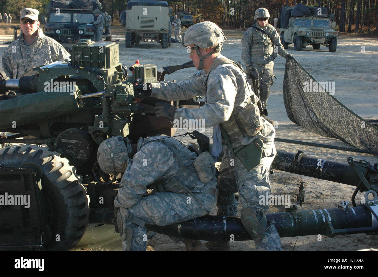 Paratroopers from 3rd Battalion, 319th Field Artillery Regiment, 1st ...