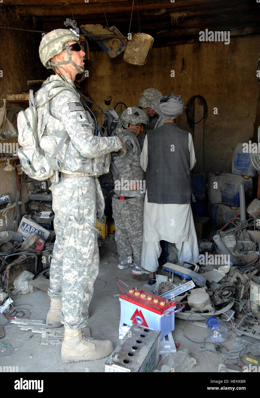 1st Lt. Matthew Asmus, the platoon leader for 2nd Platoon, Headquarters ...