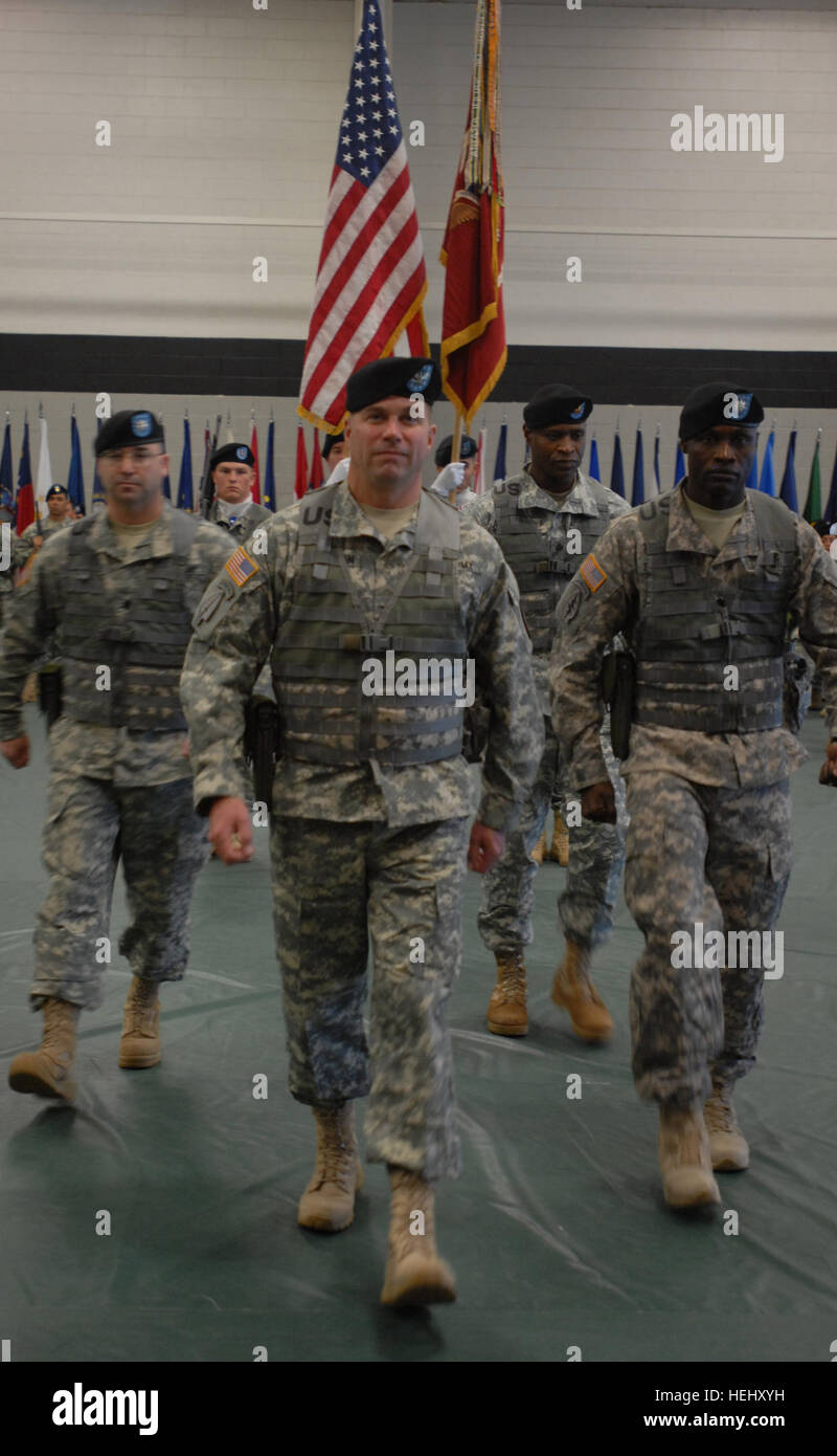 330th Transportation Battalion commander, Col. Christopher Sharpsten ...
