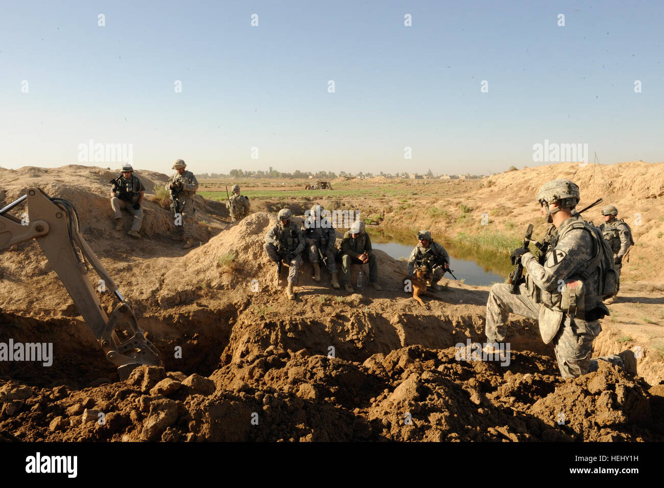 U.S. Soldiers from 2nd Battalion, 5th Cavalry Regiment, 1st Brigade ...