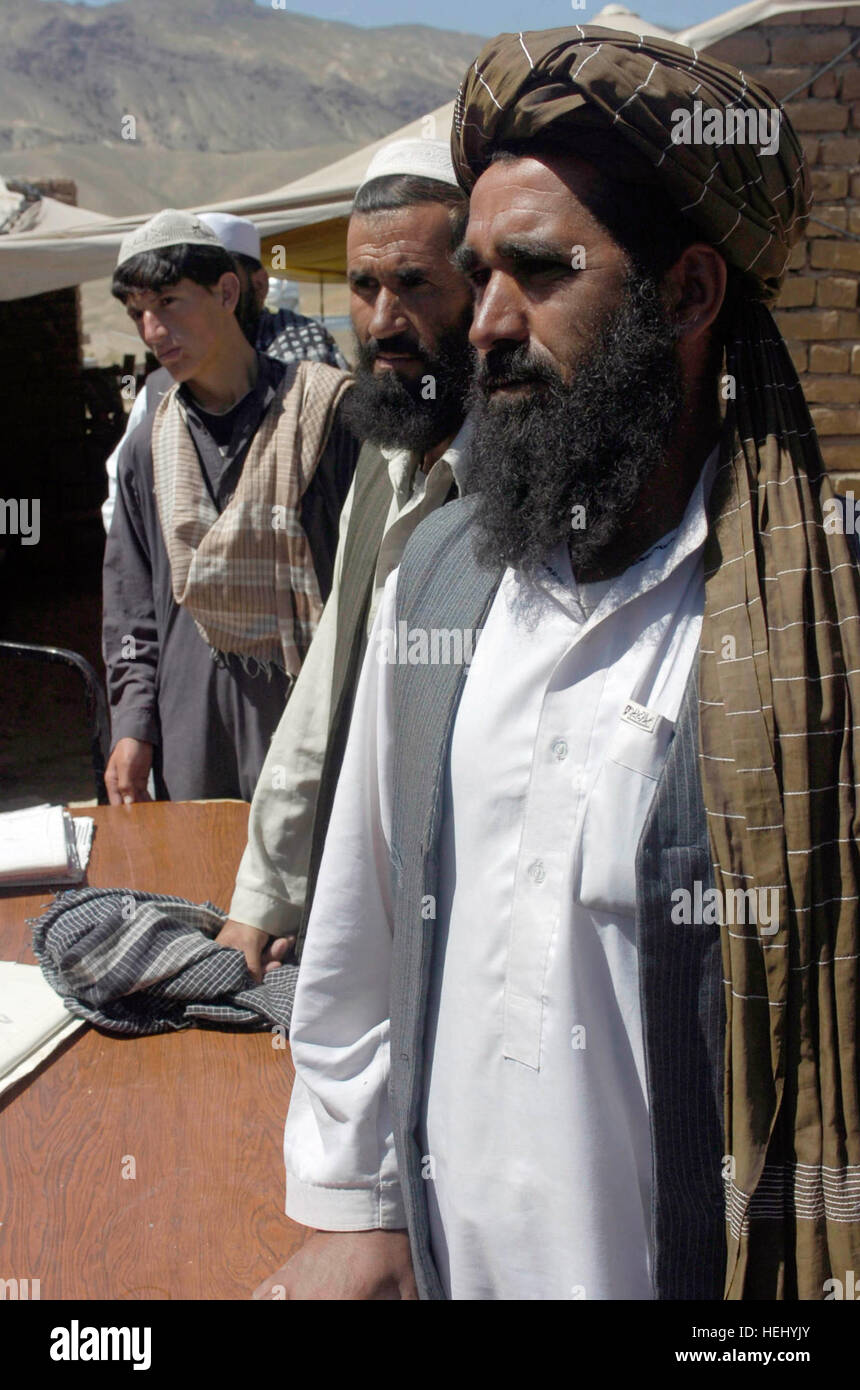 Commander of the 82nd airborne division hi-res stock photography and ...