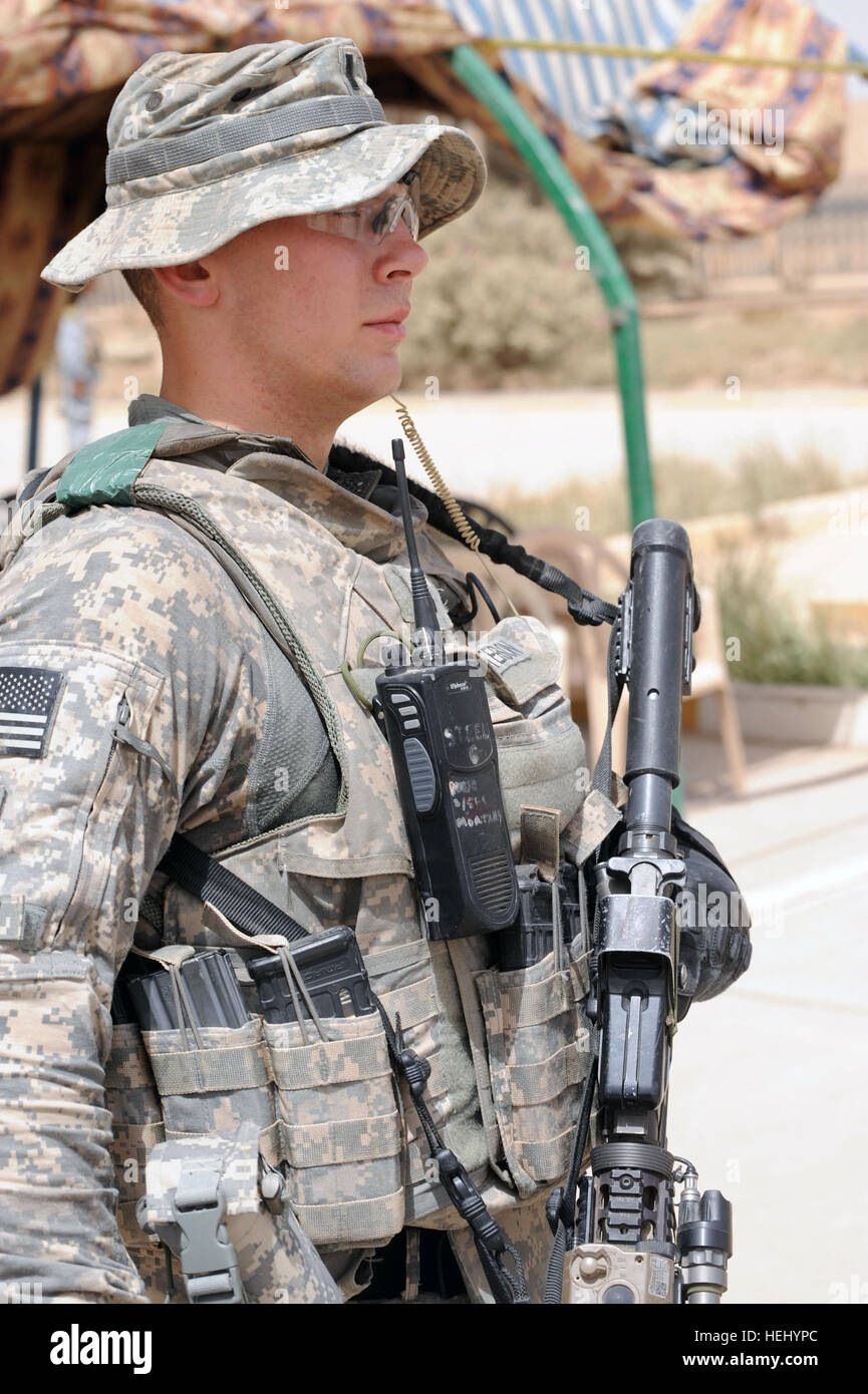 U.S. Army 1st Lt. Jonathan Peterson from Woodbridge, Va., with 2nd ...