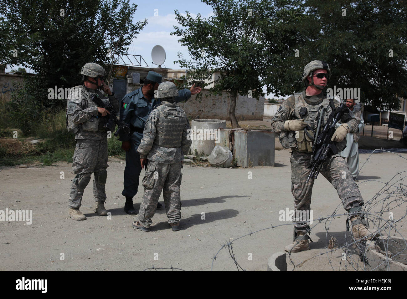 Soldiers with 2nd Platoon, Company B, 82nd Airborne Division Special ...