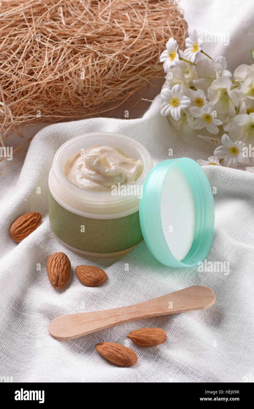 Moisturizing body hi-res stock photography and images - Alamy