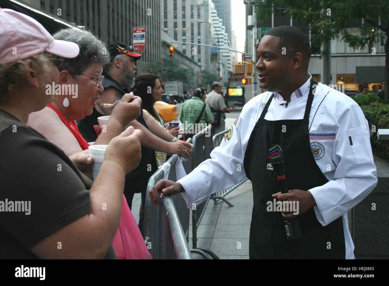 Flickr - The U.S. Army - The Grill Sergeant Stock Photo - Alamy
