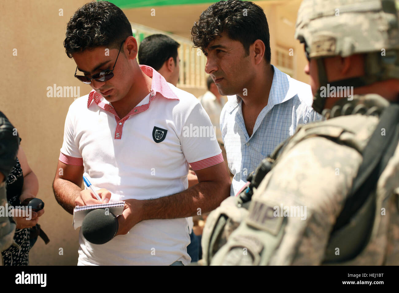 With 218th military police company hi-res stock photography and images ...