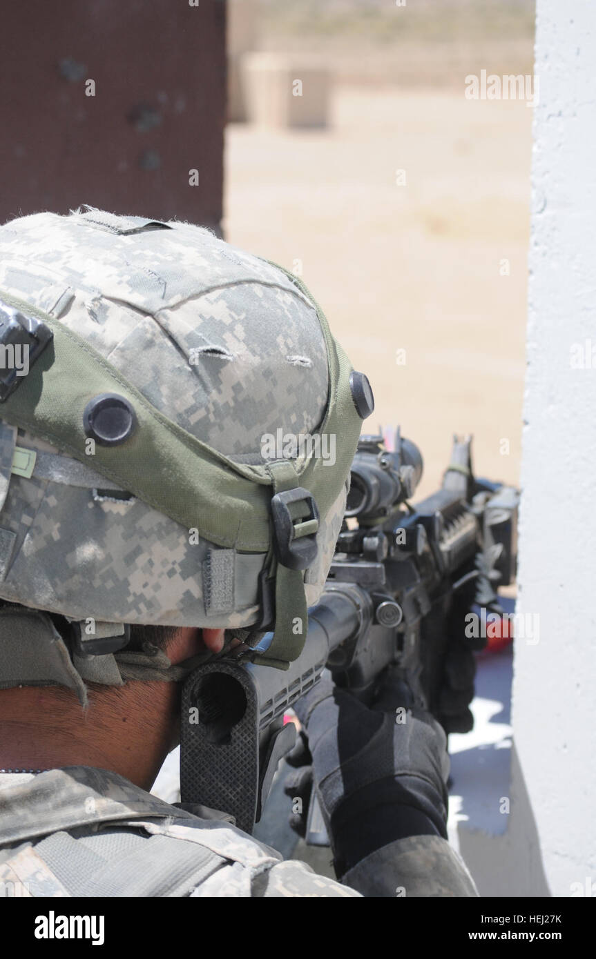 141 infantry hi-res stock photography and images - Alamy