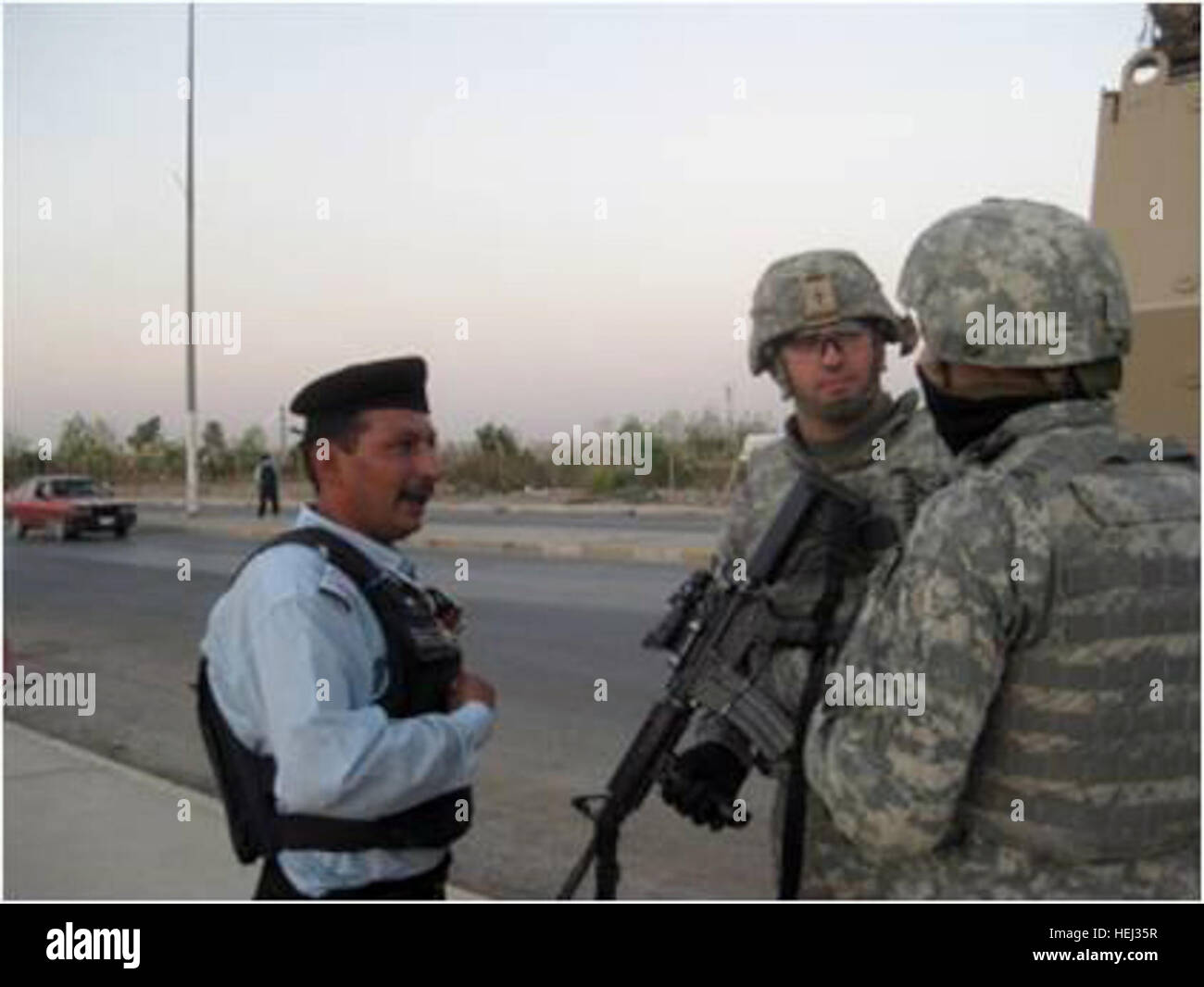 U.S. Soldiers from 3rd battalion, 82nd Field Artillery Regiment, 2nd ...
