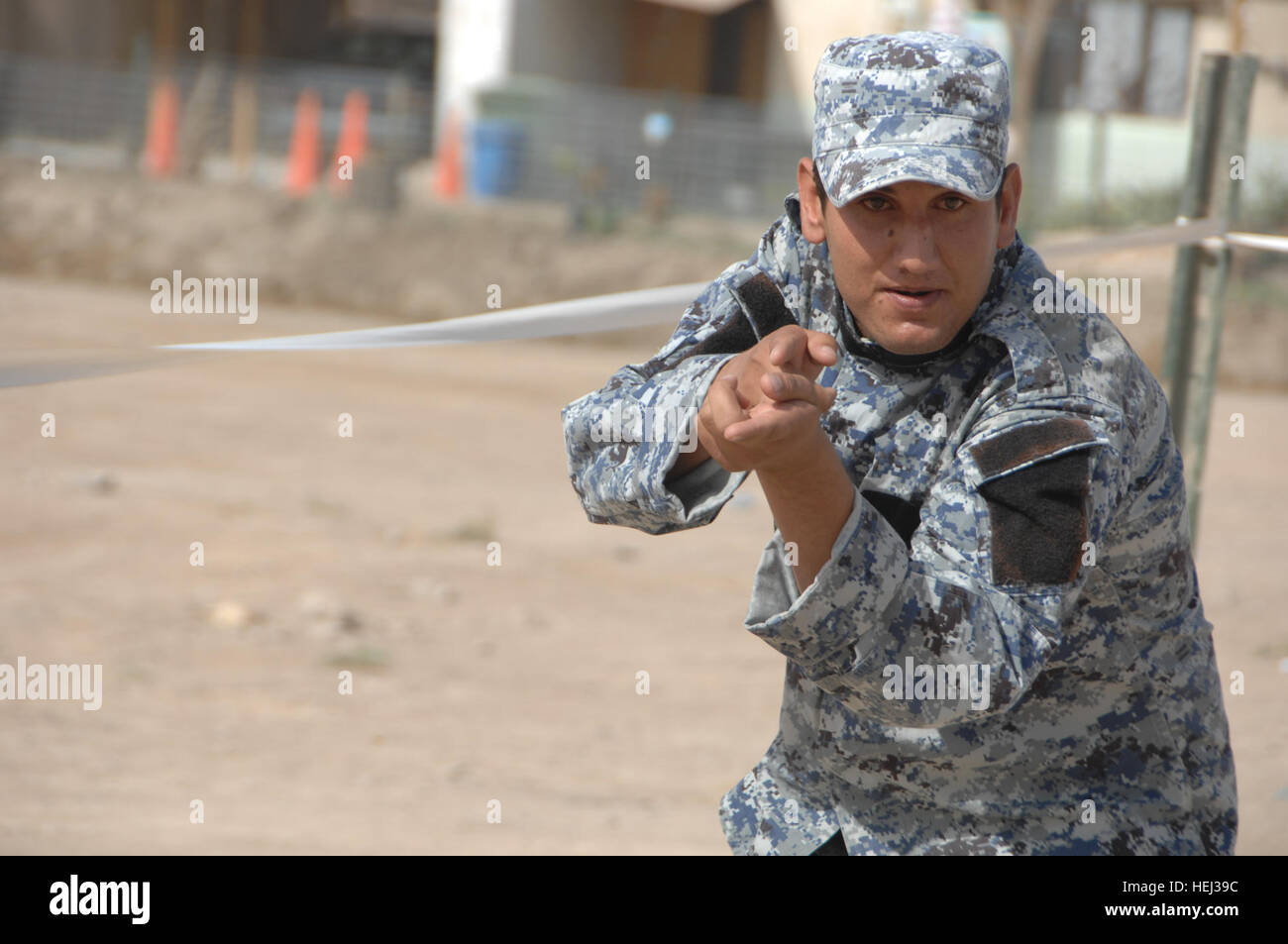 Iraqi police officers conduct room clearing training at Joint Security ...