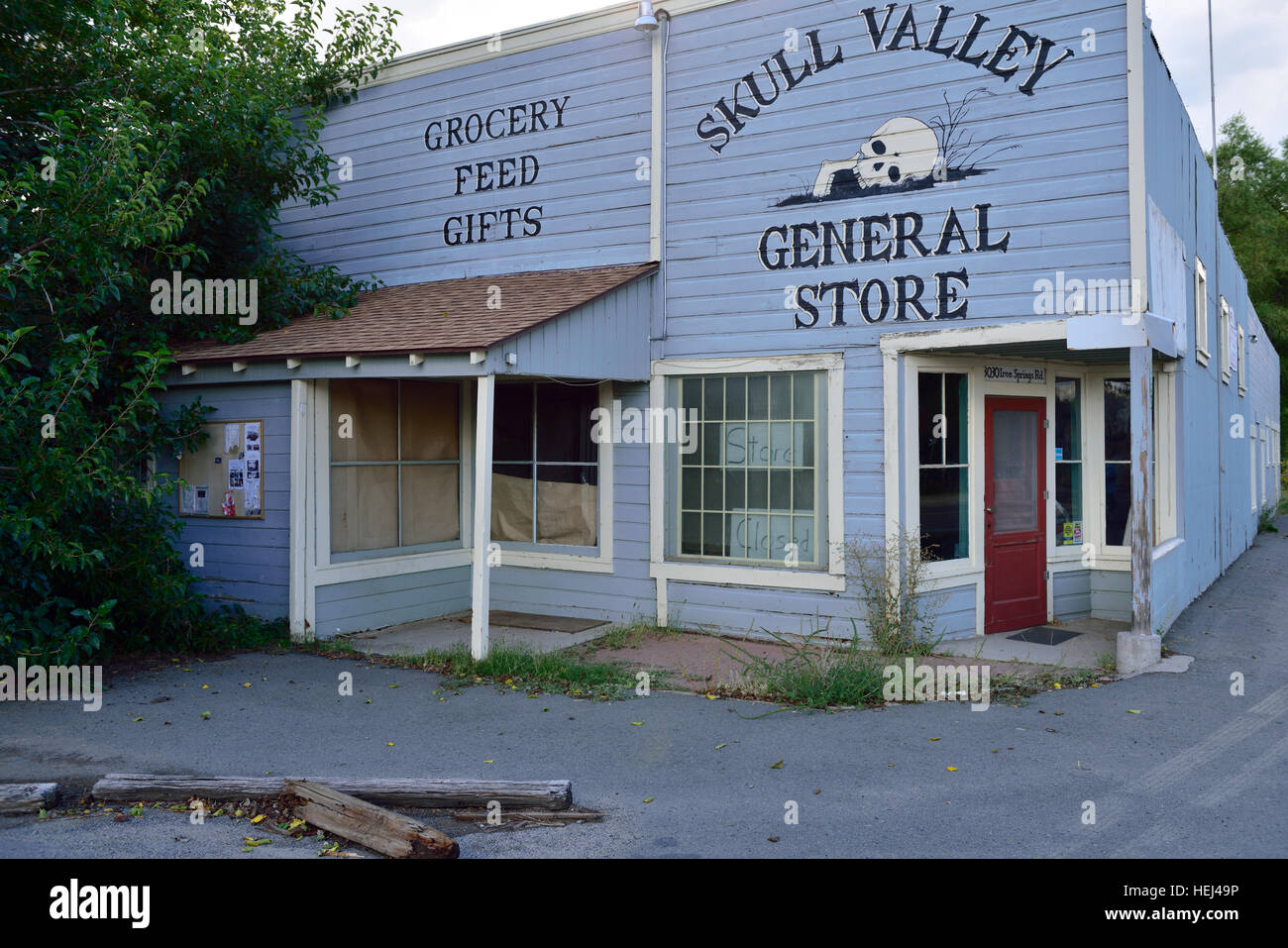 Skull valley general store skull valley hi-res stock photography and ...