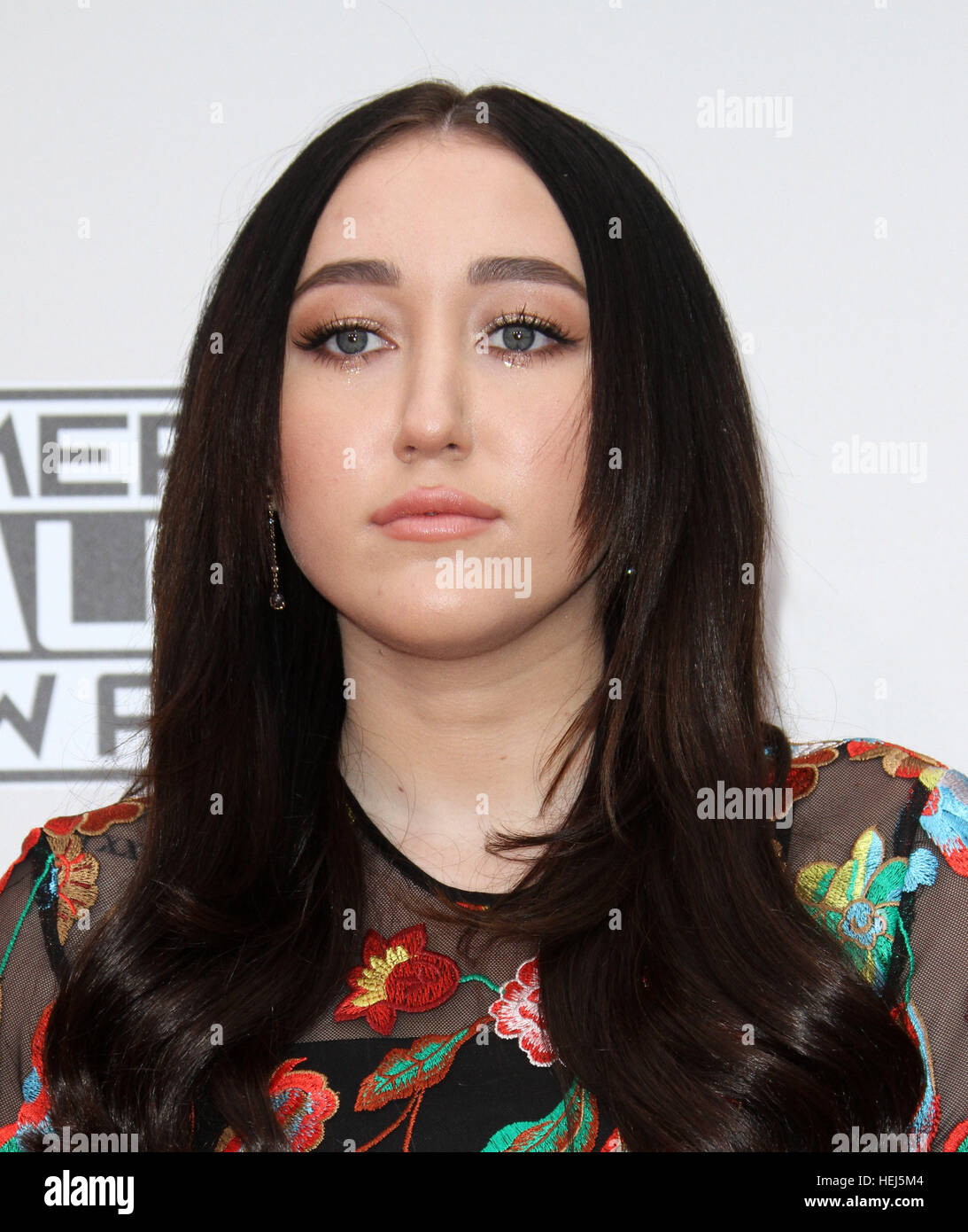 Noah cyrus 2016 hi-res stock photography and images - Alamy