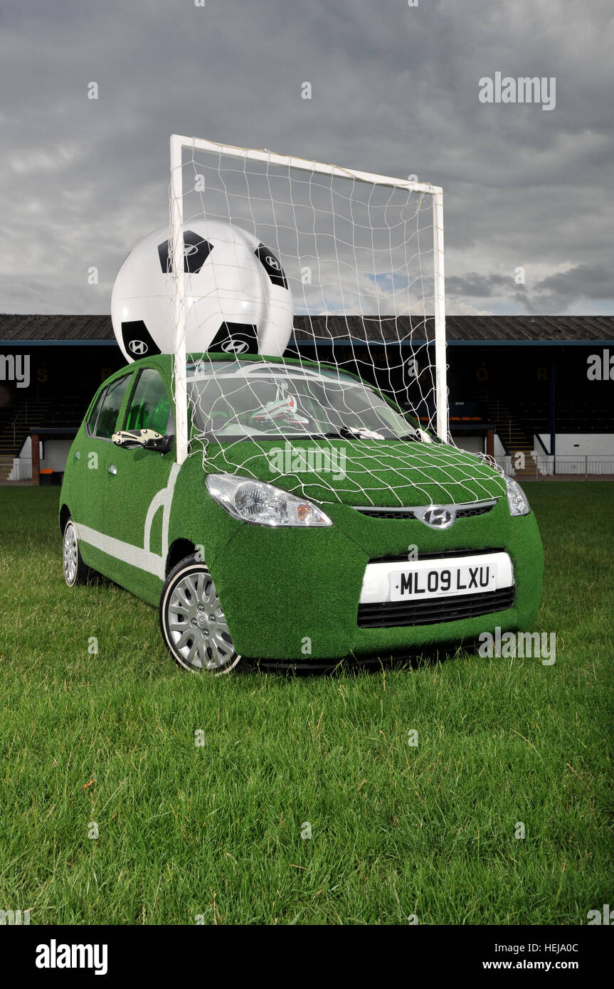 2009 Hyundai i10 promotional football car with grass bodywork ...