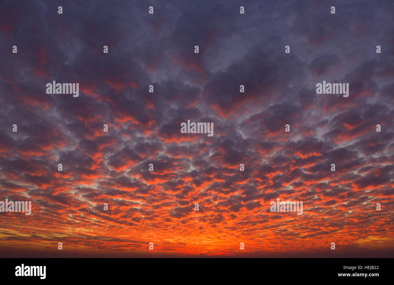 Panorama sky cloud sunset hi-res stock photography and images - Alamy