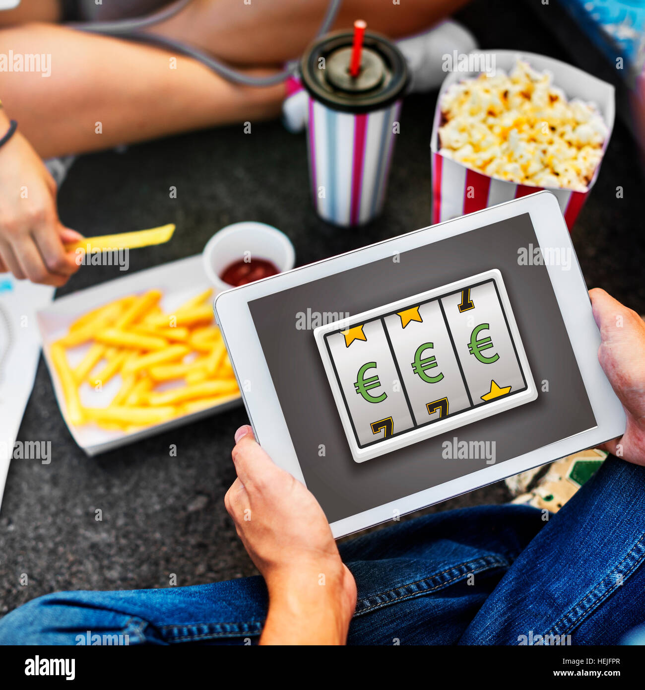 Machine popcorn hi-res stock photography and images - Alamy