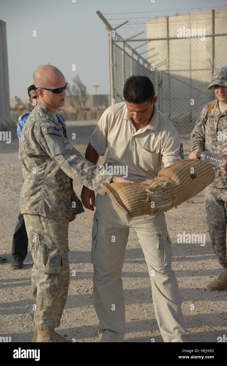 A U.S. Navy Petty Officer trained Iraqi police officers in explosives ...