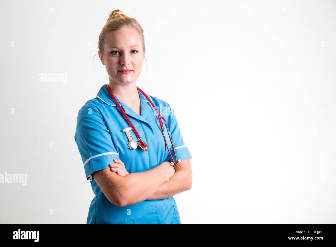 UK Health care professionals : A National Health Service (NHS) woman ...