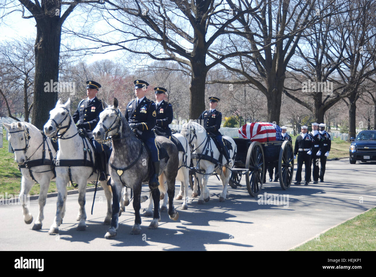 Arlington cemetery horse drawn caisson hi-res stock photography and ...