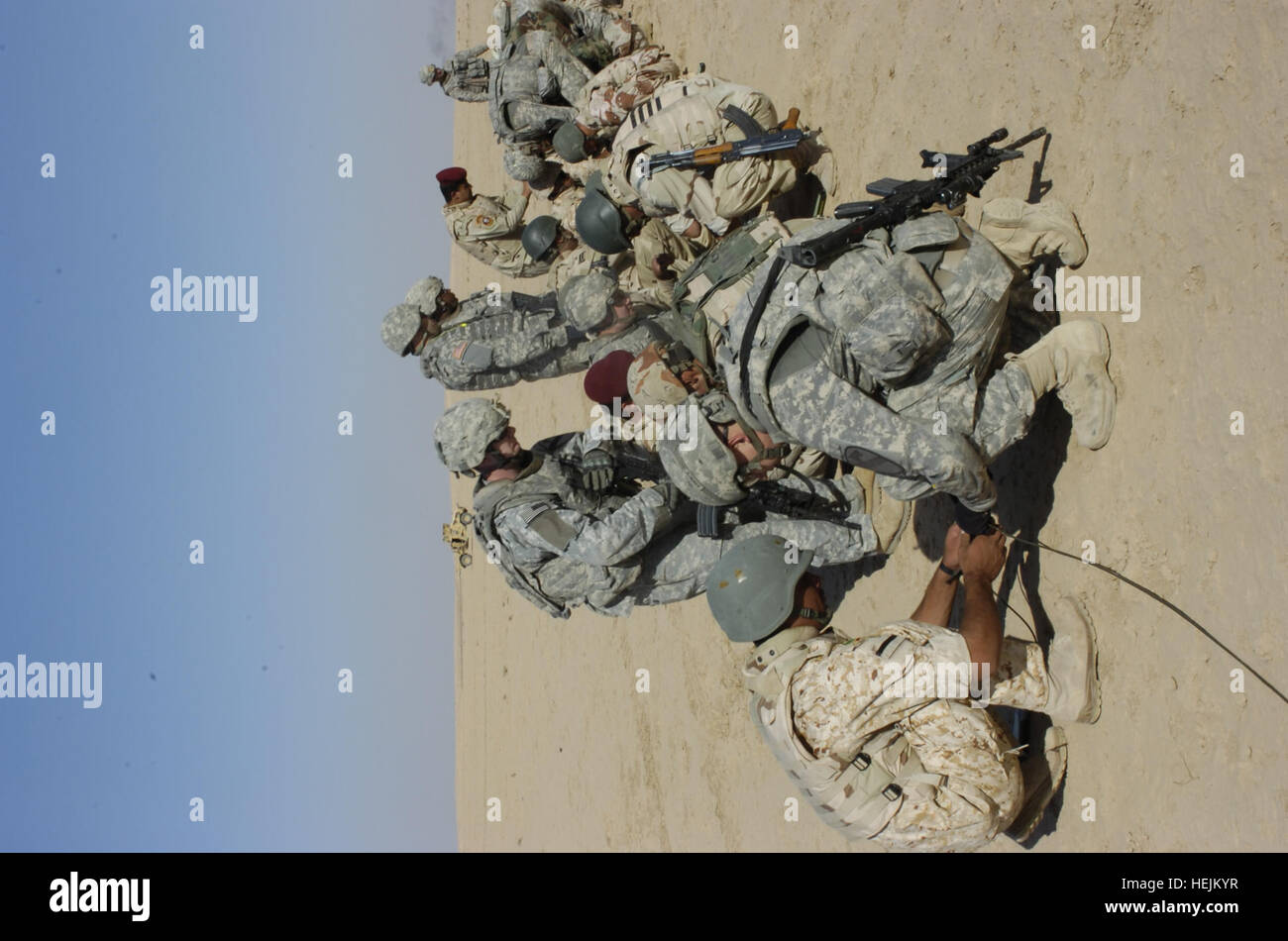 US Army 52980 U.S. and Iraqi Army Soldiers set up a live demolition ...