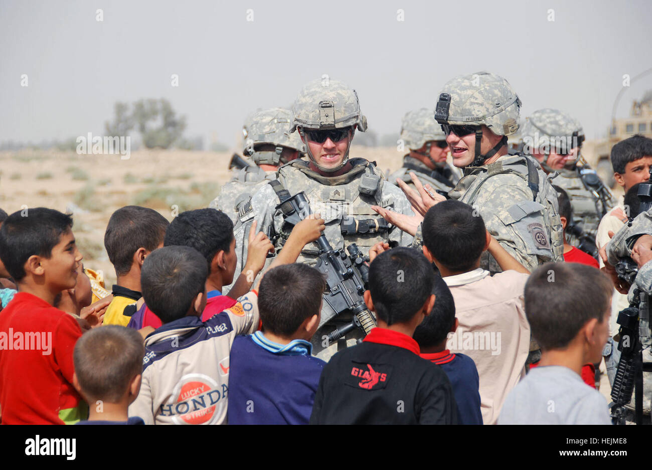 Paratroopers from Headquarters and Headquarters Company, 3rd Brigade ...