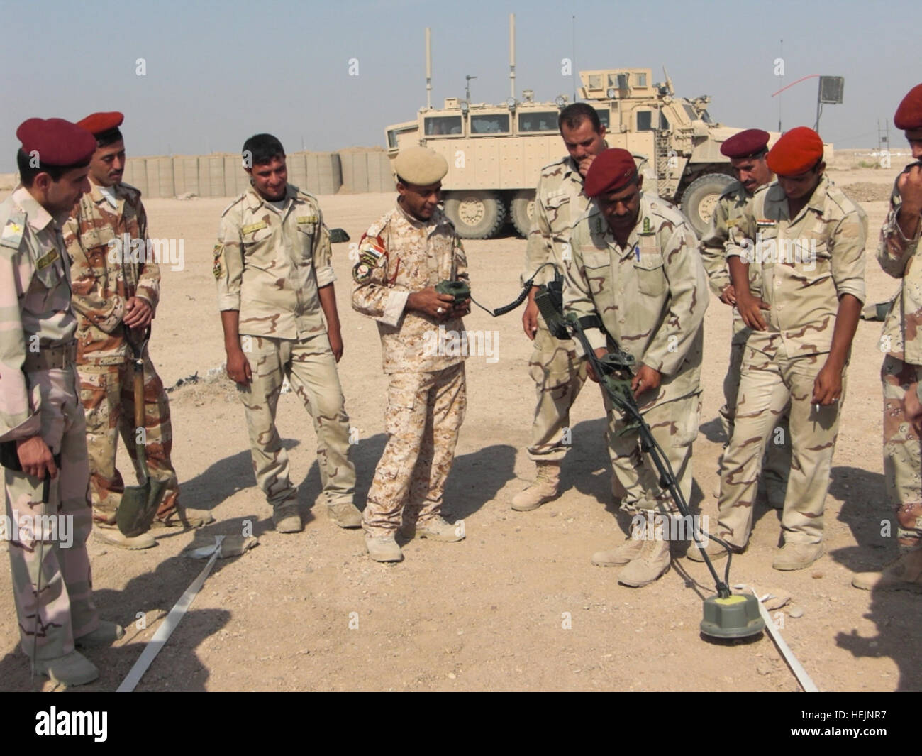 Soldiers of 1st Battalion, 41st Iraqi Army Brigade train on proper ...