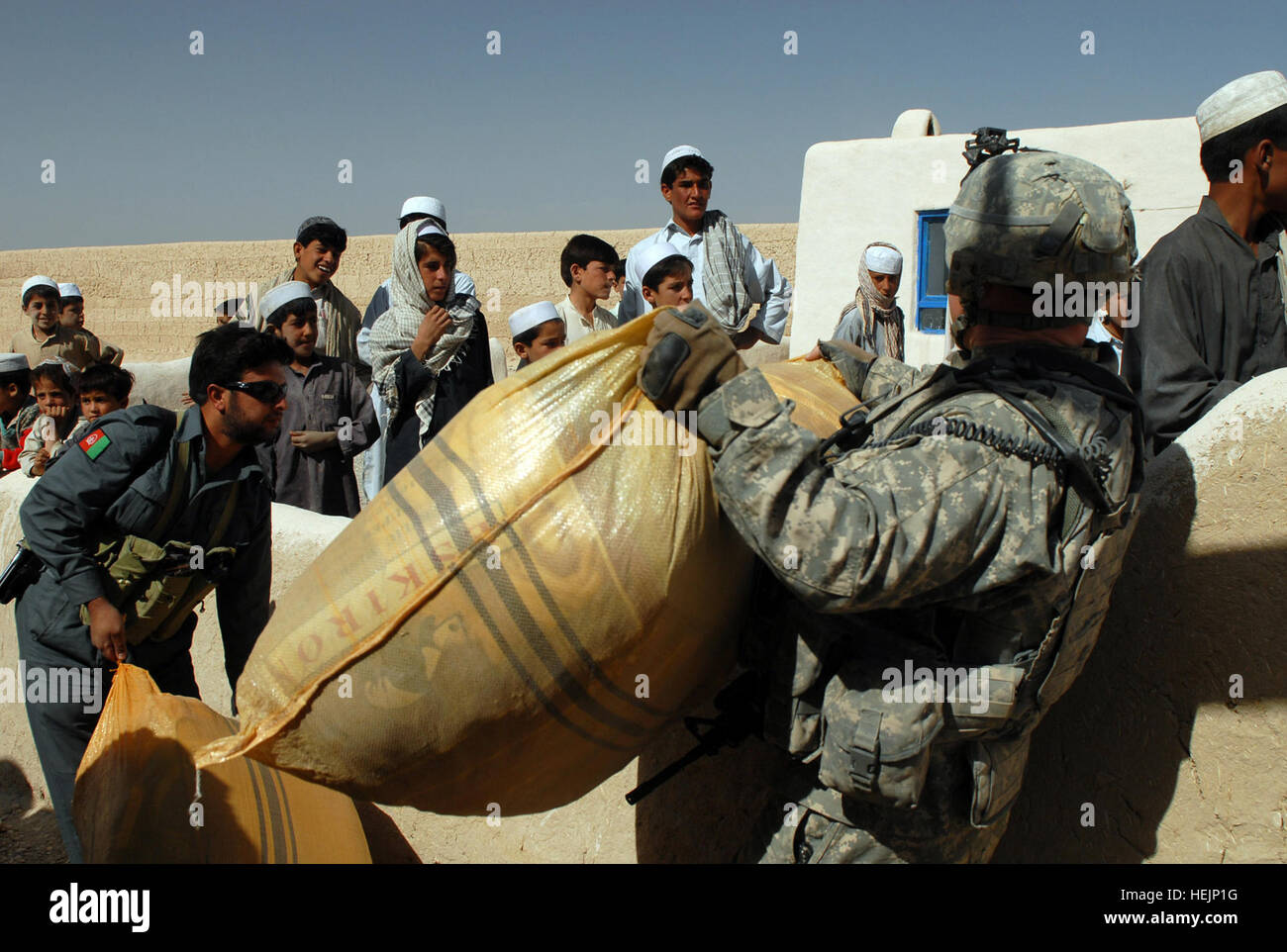 Soldiers from the 710th Brigade Support Battalion, Task Force Spartan ...