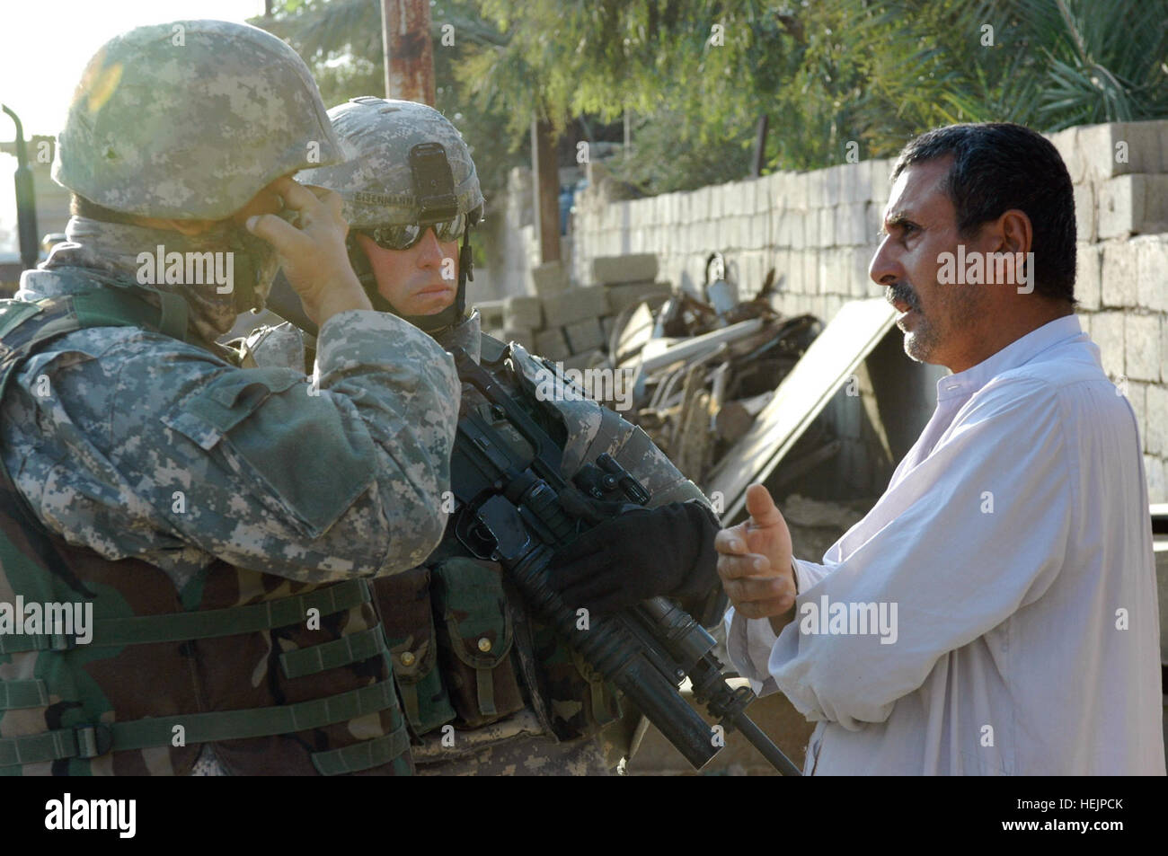 543rd military police company hi-res stock photography and images - Alamy