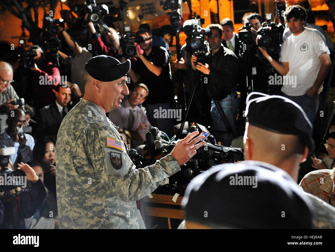 Lt. Gen. Robert Cone, commanding general of III Corps and Fort Hood ...