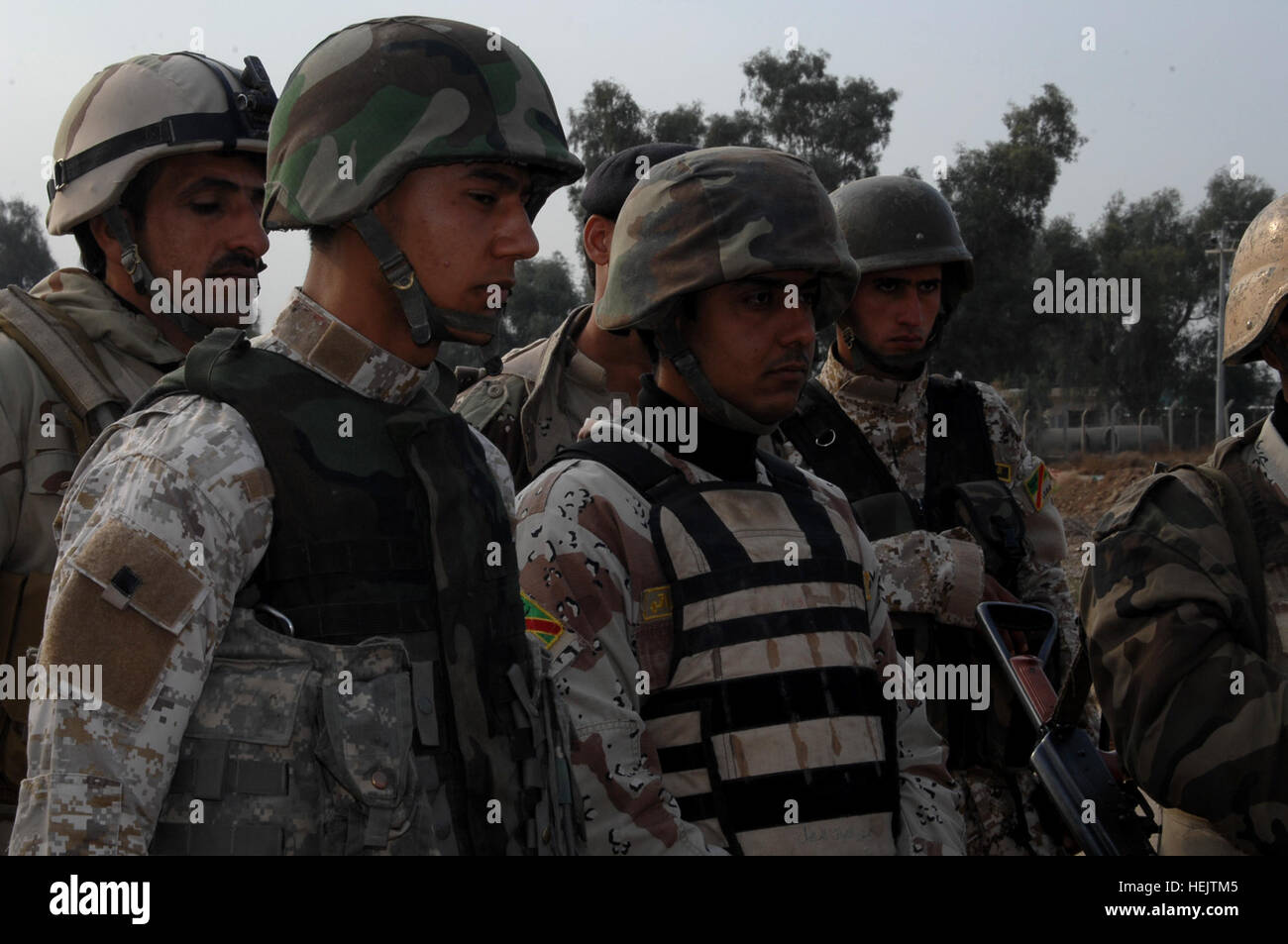 Iraqi army soldiers of the 2nd Battalion, 37th Engineer Brigade, 9th ...
