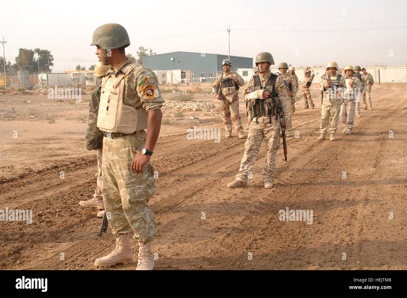 Iraqi army soldiers of the 2nd Battalion, 37th Engineer Brigade, 9th ...