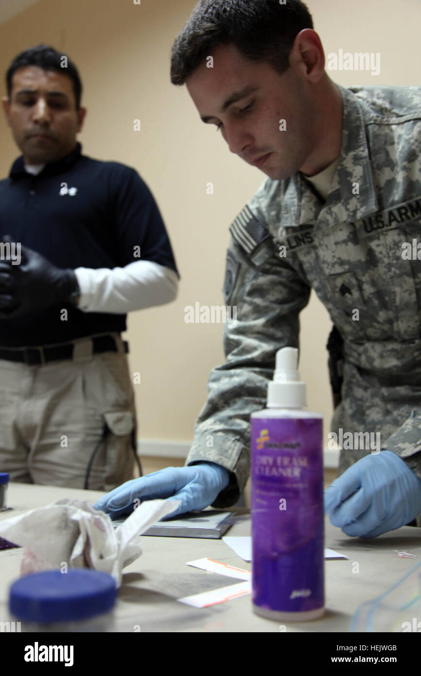 U.S. Army Soldiers assigned to the Special Weapons Exploitation team ...