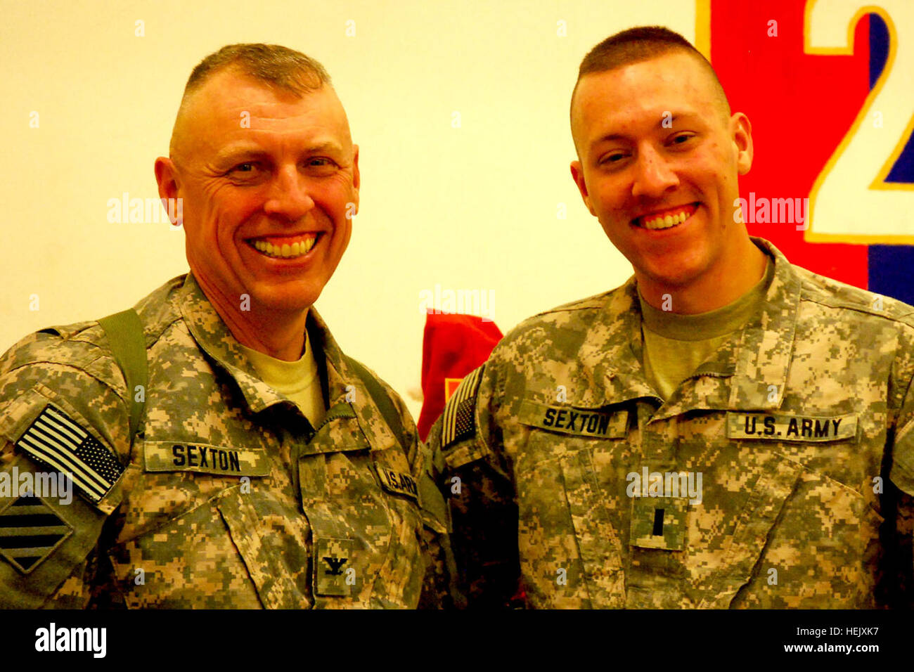 Col. Charles E. Sexton (left), 2nd Heavy Brigade Combat Team, 3rd ...