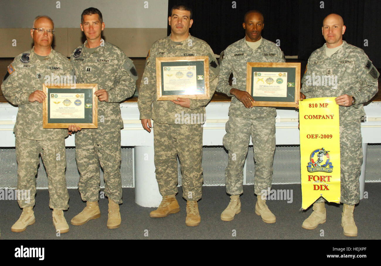 810th military police mp company hi-res stock photography and images ...