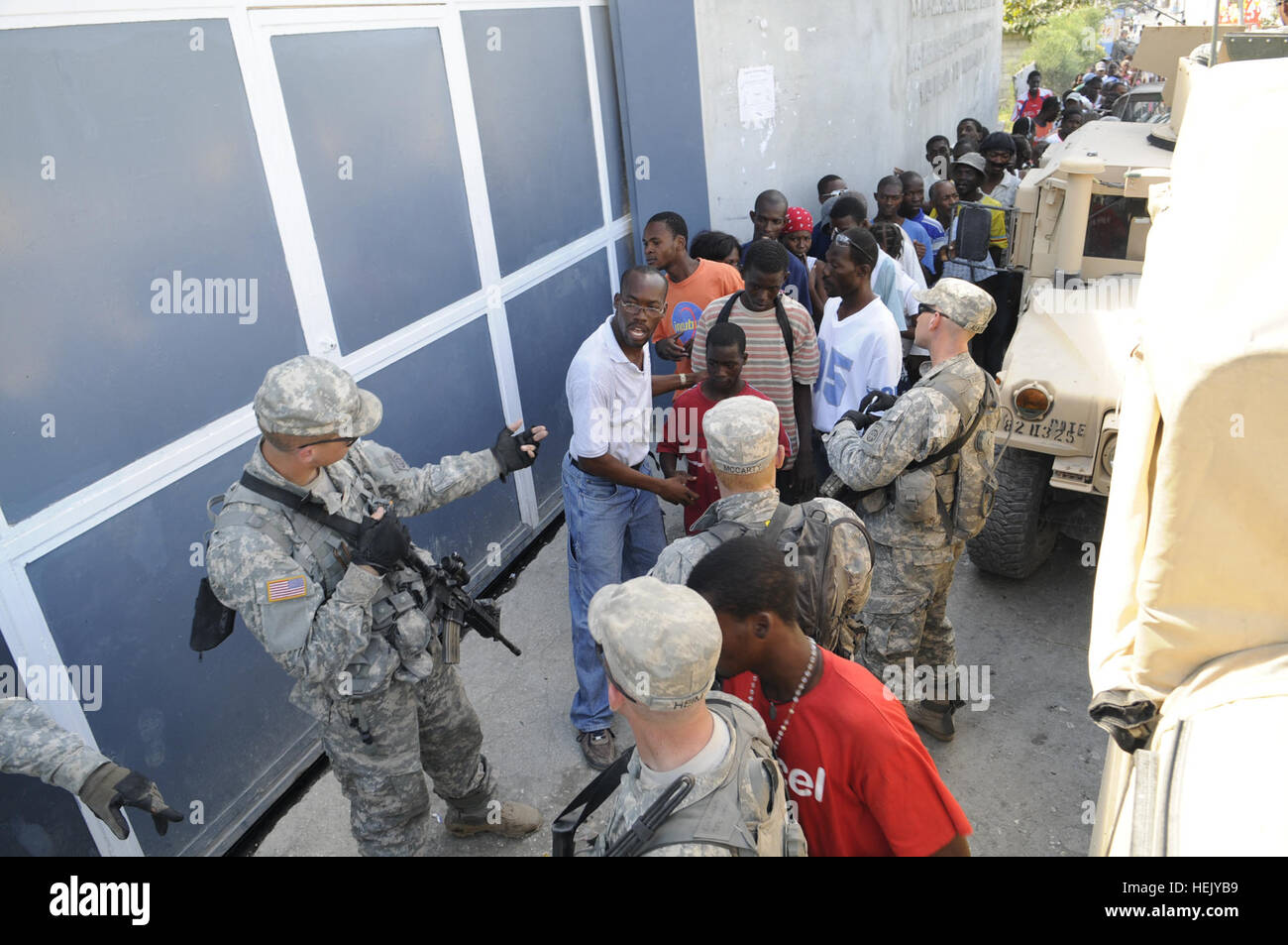 Soldiers of the 2nd BCT (Falcons), 82nd Airborne Division control the ...