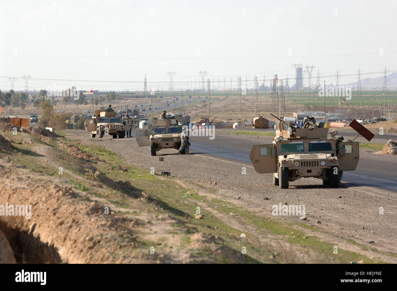 Ied iraq humvee hi-res stock photography and images - Alamy