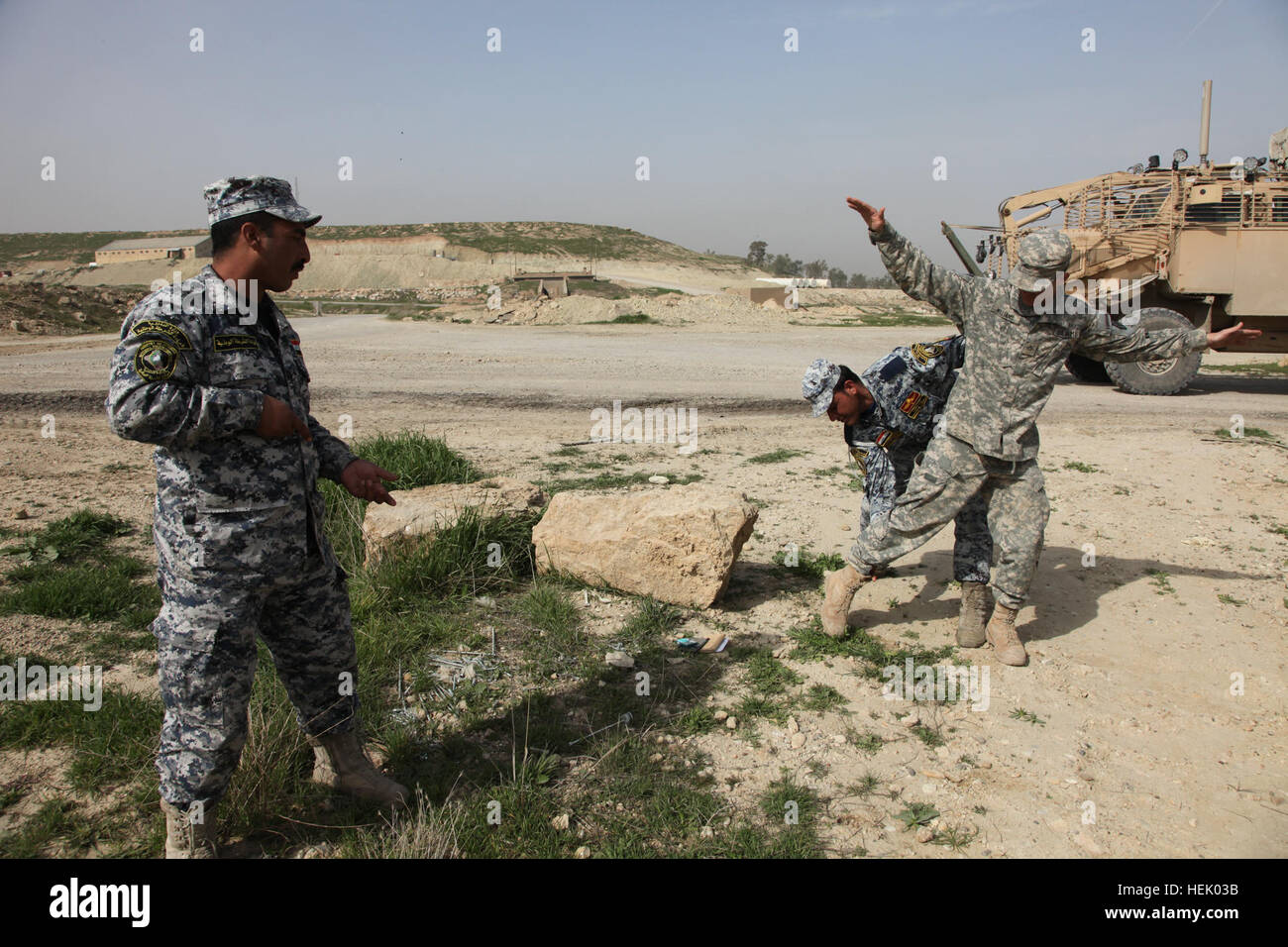 Iraqi army engineer battalion hi-res stock photography and images - Alamy