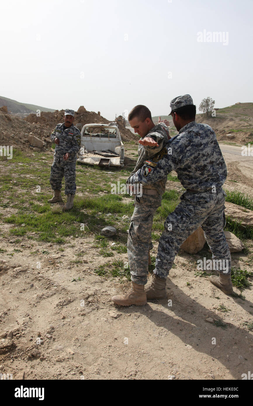 Iraqi army engineer battalion hi-res stock photography and images - Alamy