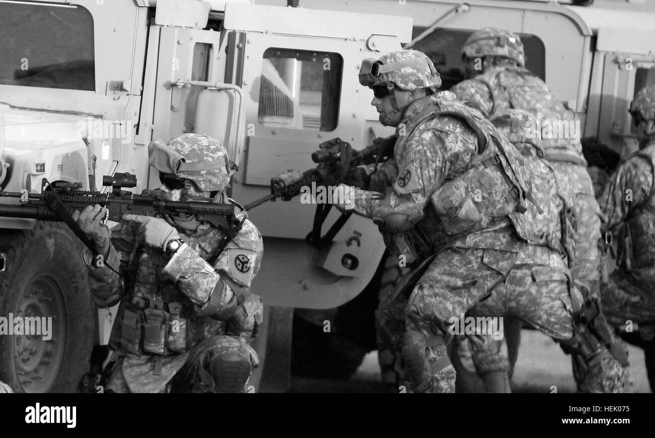 Cavalry regiment soldiers from Black and White Stock Photos & Images ...