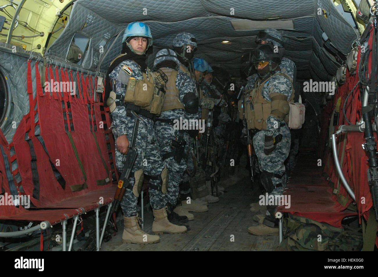 Iraqi police assigned to the Emergency Response and Rapid Deployment ...