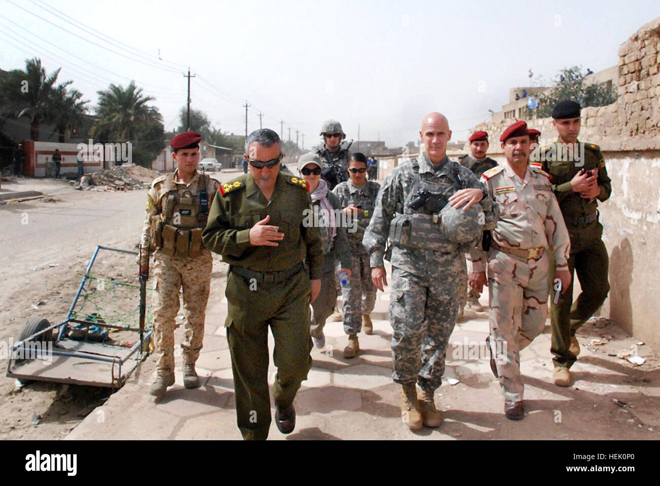Commander of the 4th iraqi army division hi-res stock photography and ...