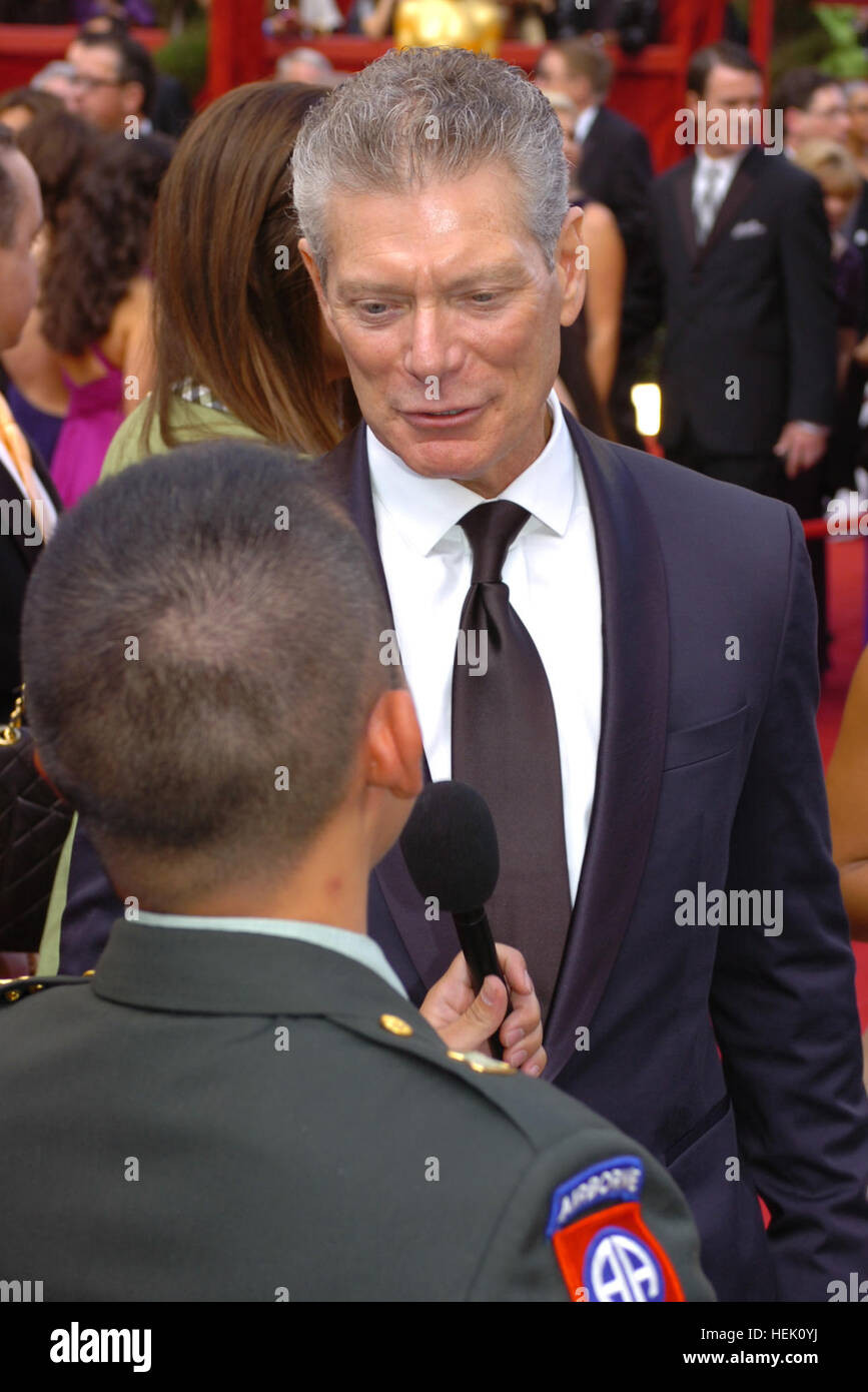 Stephen lang as col quaritch in avatar hi-res stock photography and ...