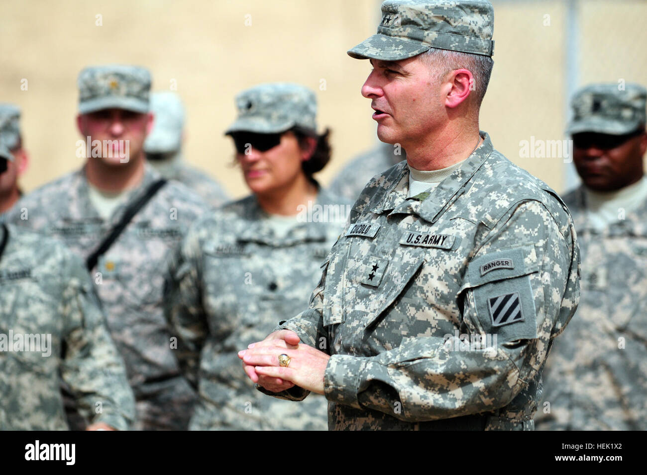 2003 3rd infantry division hi-res stock photography and images - Alamy