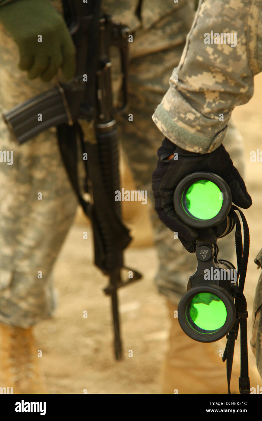 U.S. and Iraqi security forces conduct a joint operation in Basra, Iraq ...
