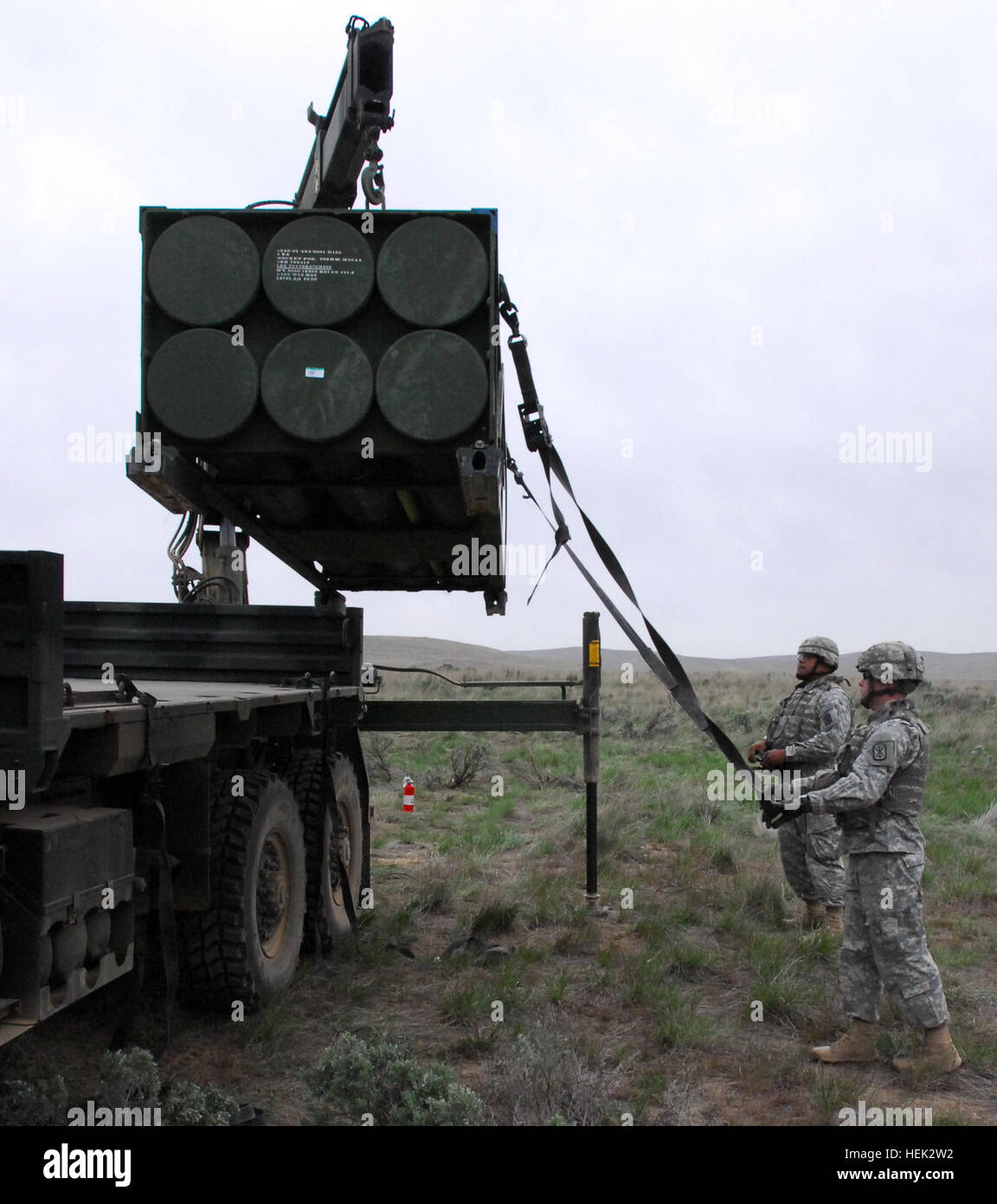 Soldiers rocket artillery battery hi-res stock photography and images ...