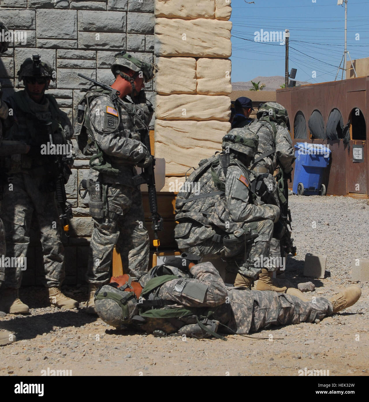 Soldiers with the 1st Brigade, 1st Armor Division, Special Troops ...